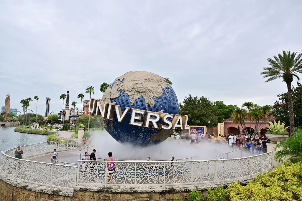 Woman dies after riding on Universal Studios Florida’s ‘Revenge of the ...
