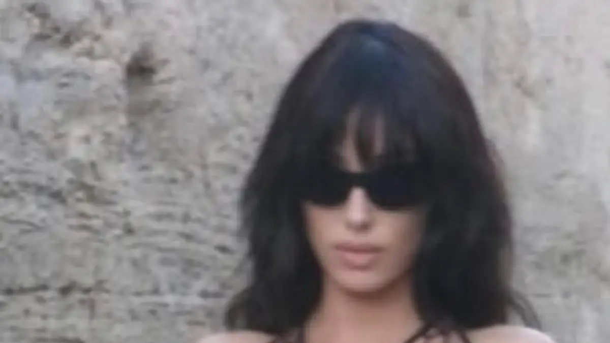 People are once again calling for Bianca Censori's arrest after seeing ...