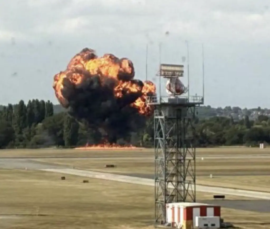 Four people killed after 'fireball' plane crashed to ground at London ...