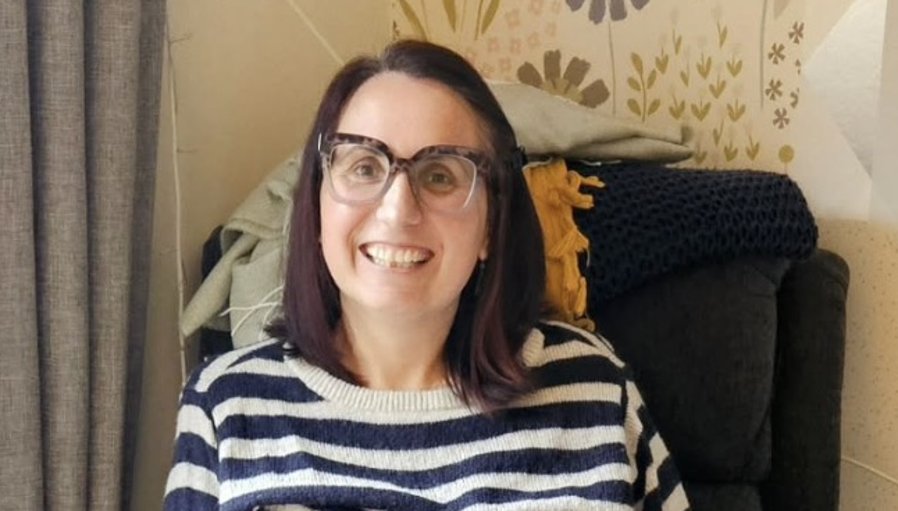 Mom Emma Bray's heartbreaking final Insta post announcing own death ...