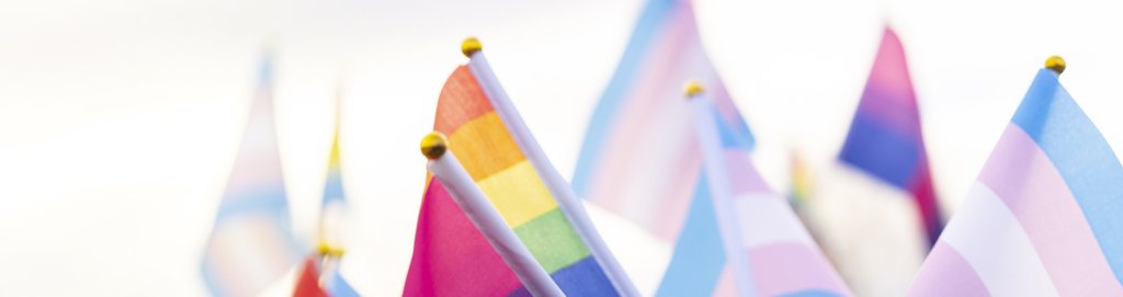 TikTok star is showered with praise after coming out as 'trigender ...